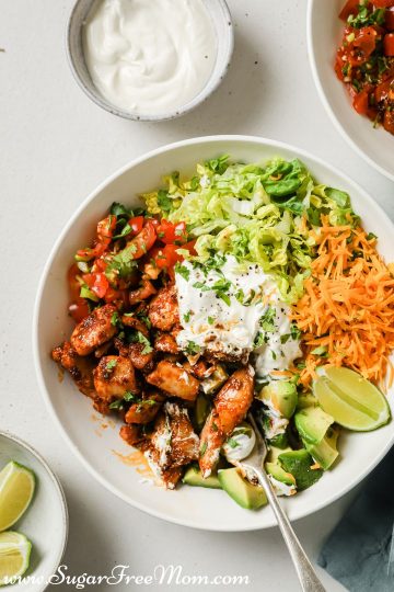 Low Carb Keto Copycat Chipotle Chicken Bowl Recipe - Sugar-Free Mom