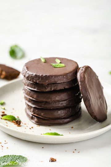 Easy Low Carb Keto Copycat Girl Scout Thin Mints - Sugar-Free Mom